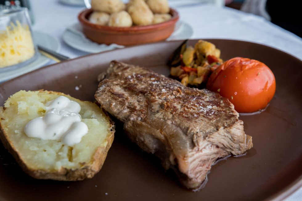 El Diablo Restaurant - Eat food cooked from a volcano - Finally Lost