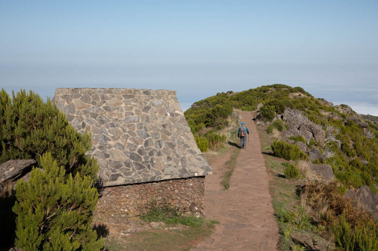 Peak to Peak walk in Madeira - Vereda Do Areeiro PR1 - Finally Lost